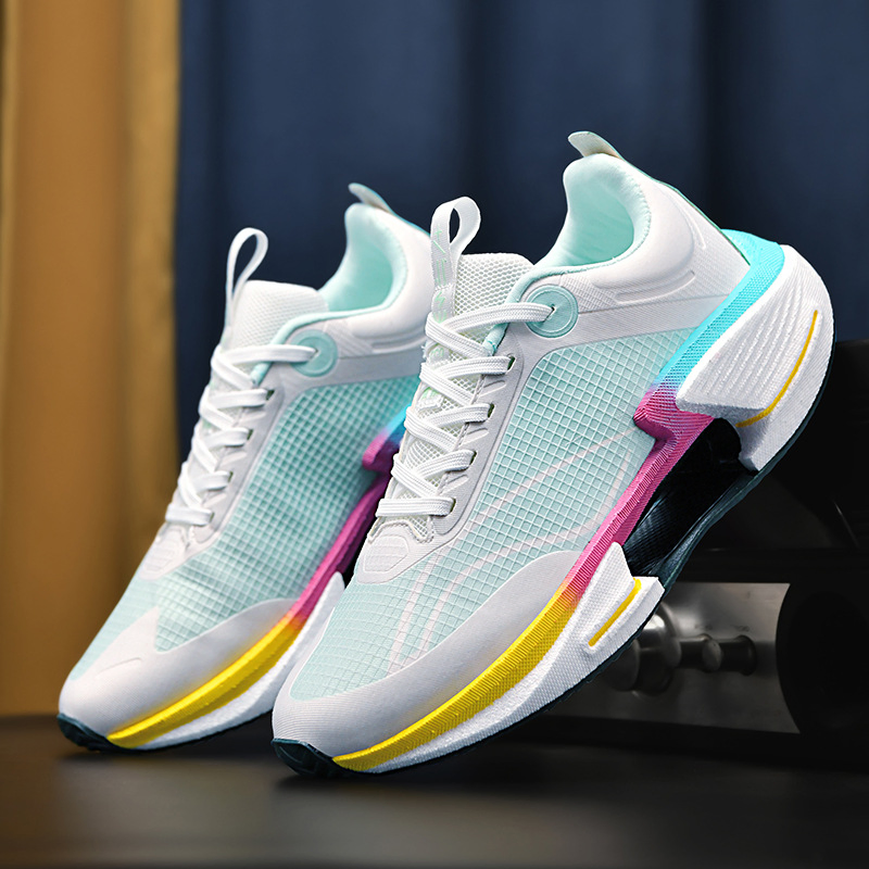 LIGHTWEIGHT SPORTS SHOES - StorePal